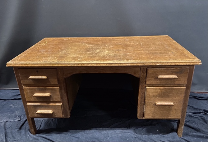 Desks and desk chairs - Celtic Prop Hire