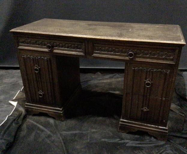 Desks and desk chairs - Celtic Prop Hire